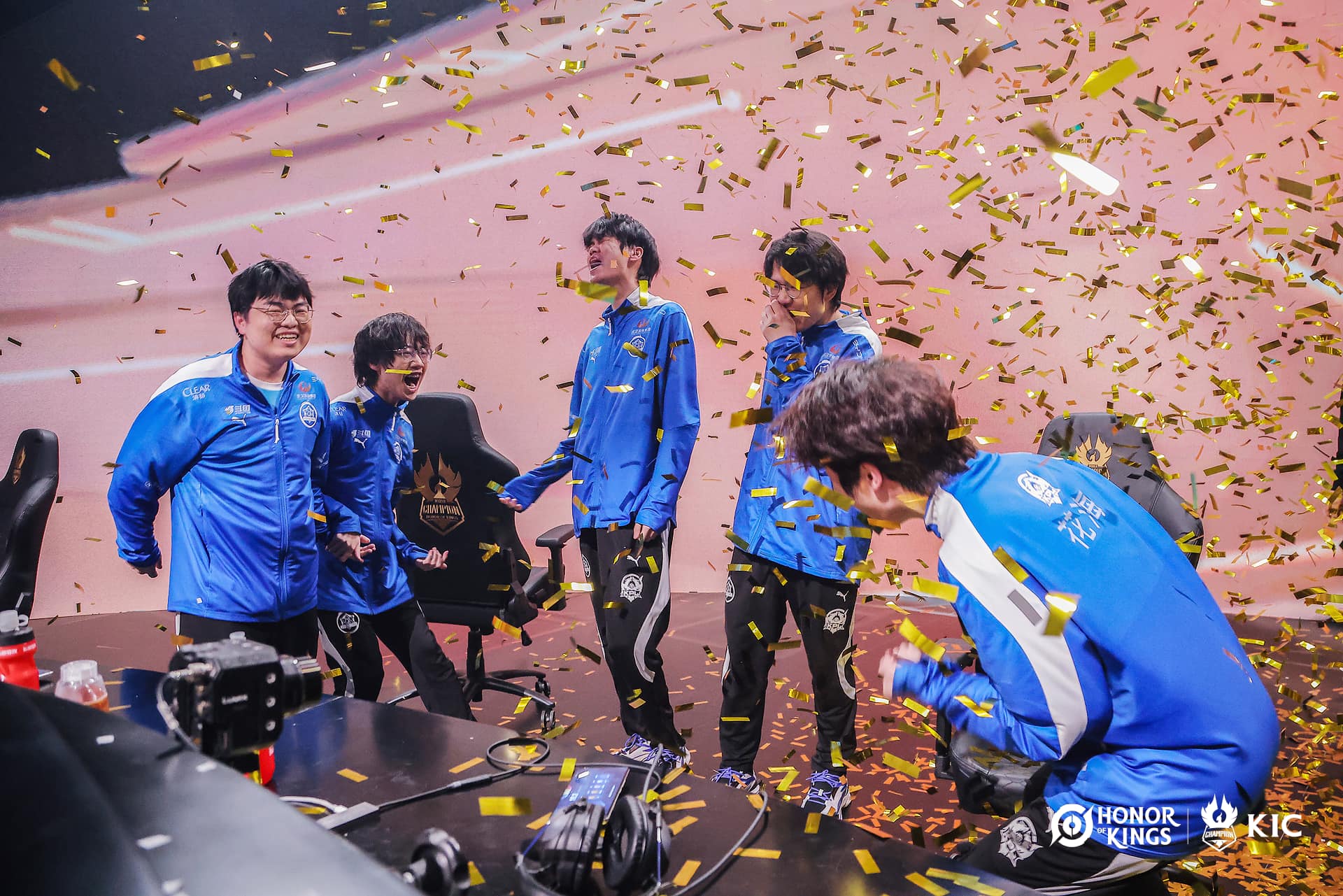 Wuhan.eStarPro Juara Honor of Kings International Championship 2022 ‣ Arked MY